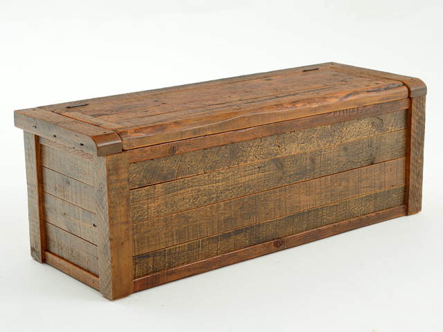Barn Wood Furniture Pieces to Transform Your Home